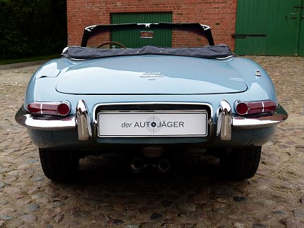 Fahrzeug / Der Autojäger