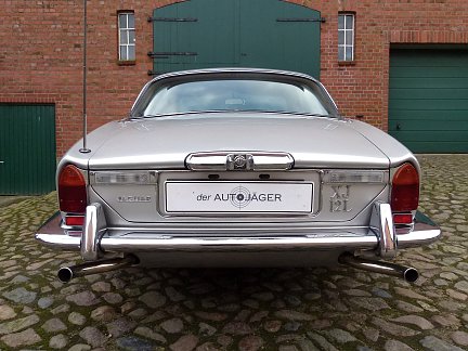 Fahrzeug / Der Autojäger